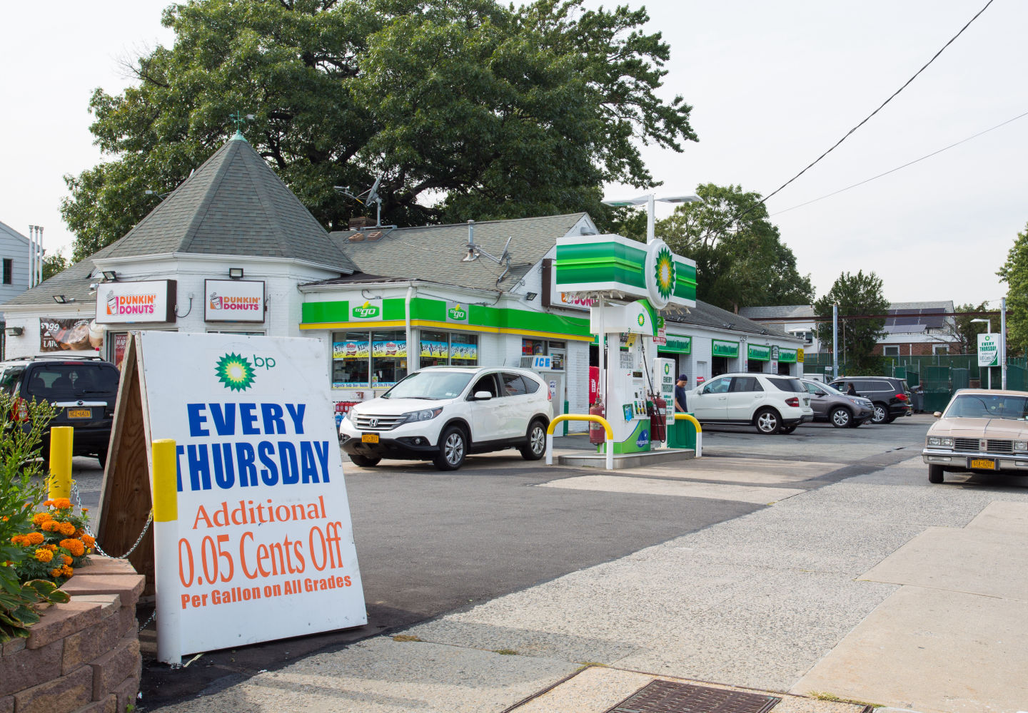 Largavista - BP Gas Station & Dunkin’ Donuts