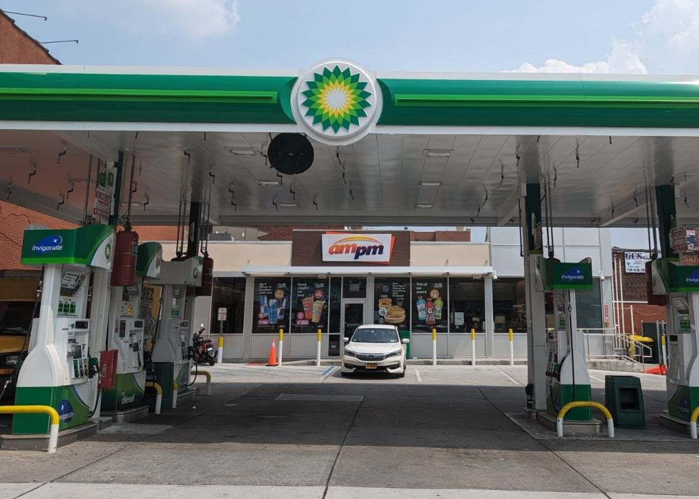 Largavista - BP Gas Station and AMPM