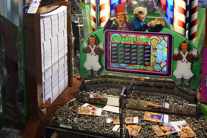 COIN PUSHERS - WILLY WONKA / 6 Player