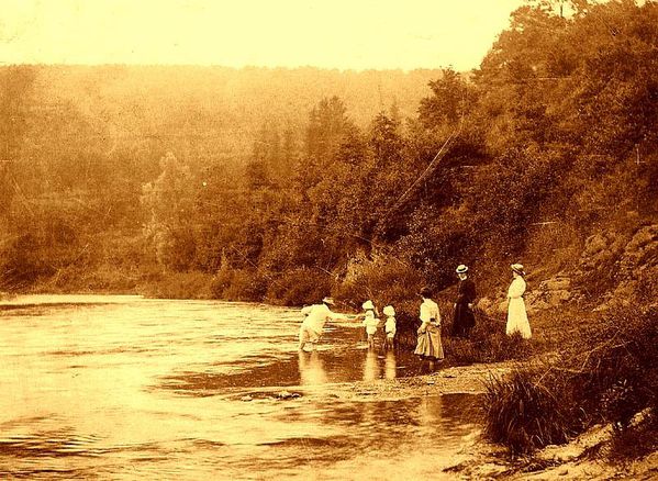 Het bekken van de Ourthe - Vliegvissen - FVV