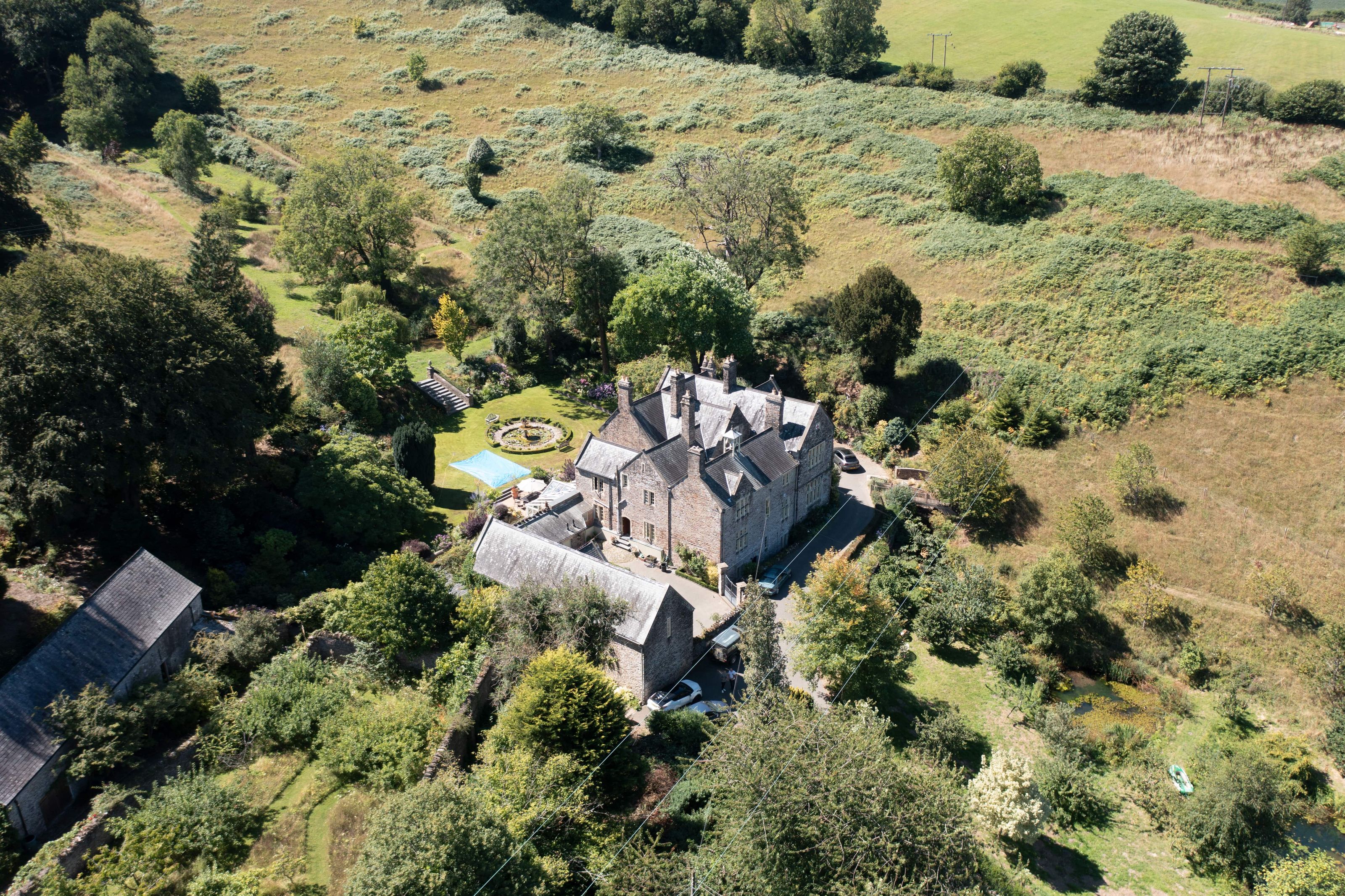 Jevington Hall: North Devon Architects