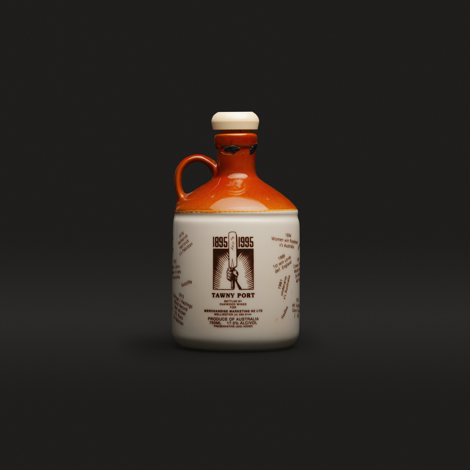 Empty Port Ceramic Flagon Celebrating 100 Years of New Zealand Cricket