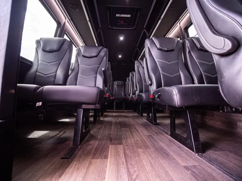 24 Passenger Mini Bus | Chicago Bus Charter