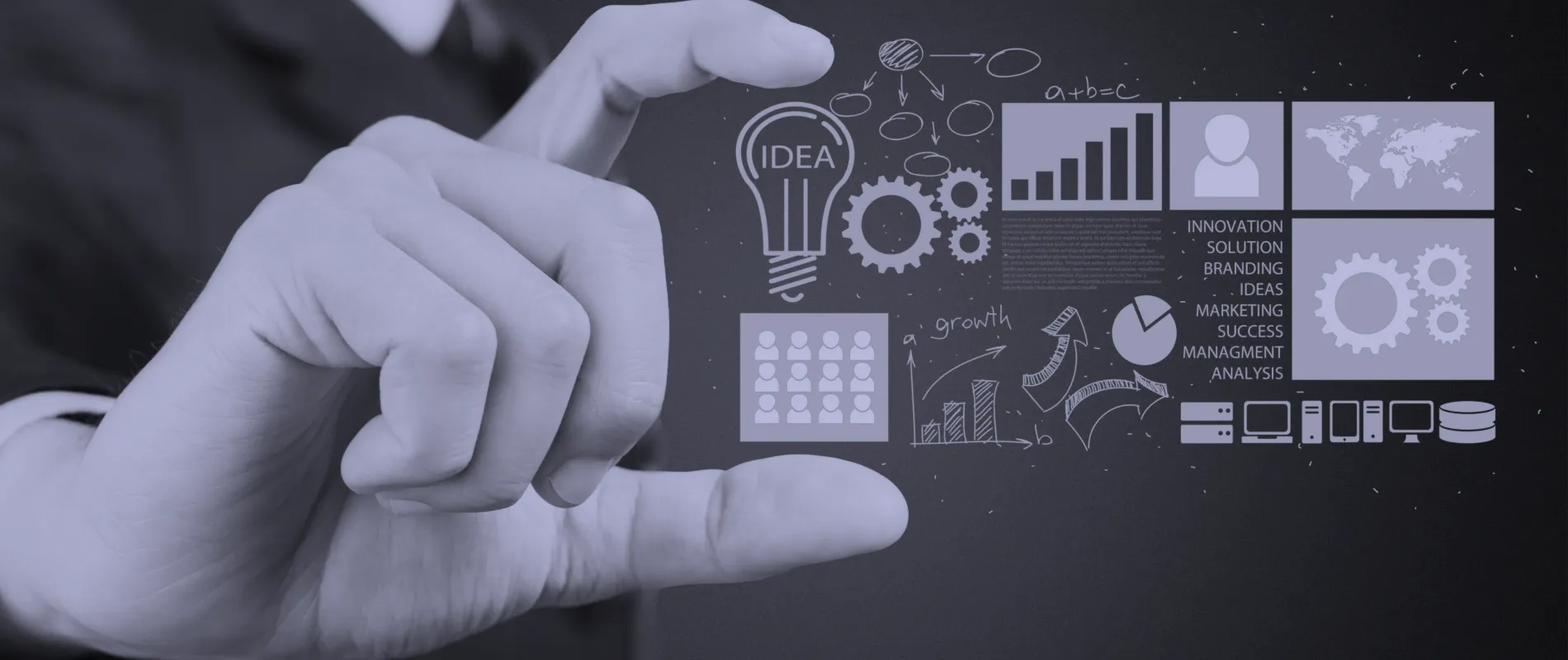 10 Key Training Management System Features | [Revised 2024]