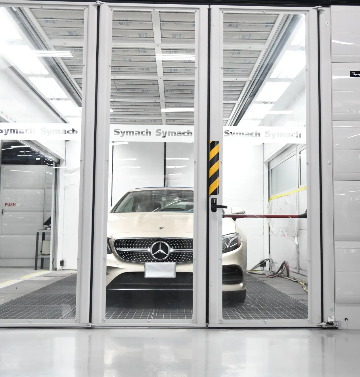 Mercedes-Benz Collision Centre Ontario | CSN 427 Auto Collision