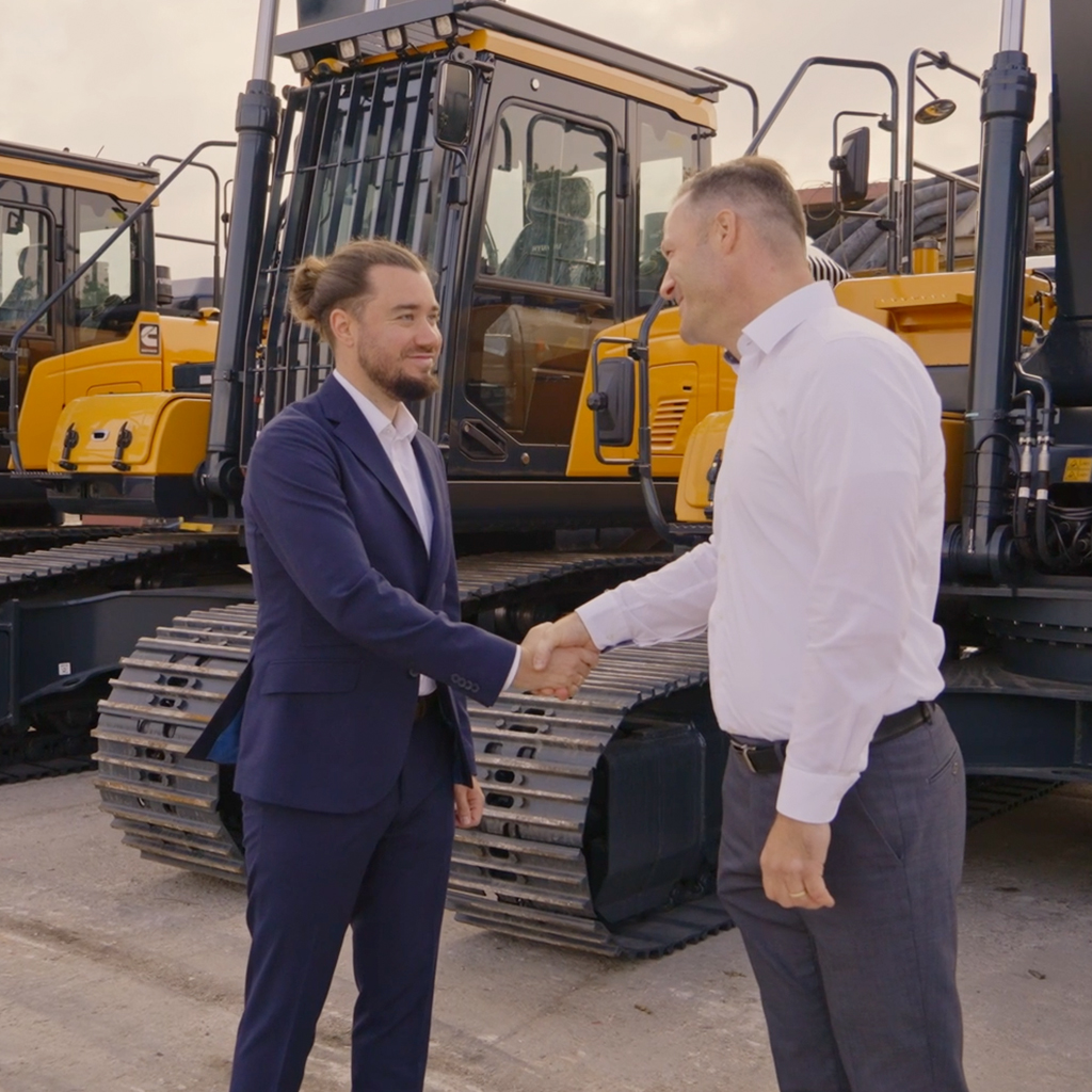 Baumaschinen Vermietung - CR Construction Rental GmbH