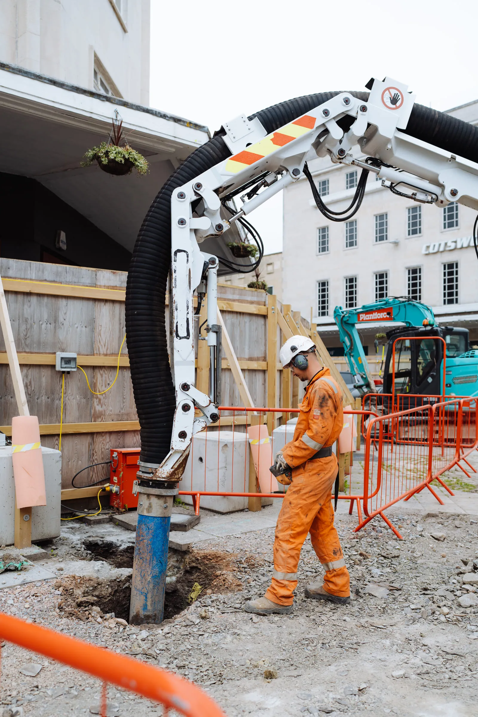 Vaccuum Excavation with JAW Hire