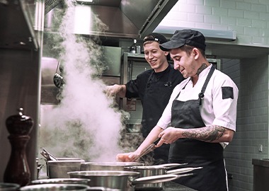 Digital Signage for Bars & Restaurants with TVs