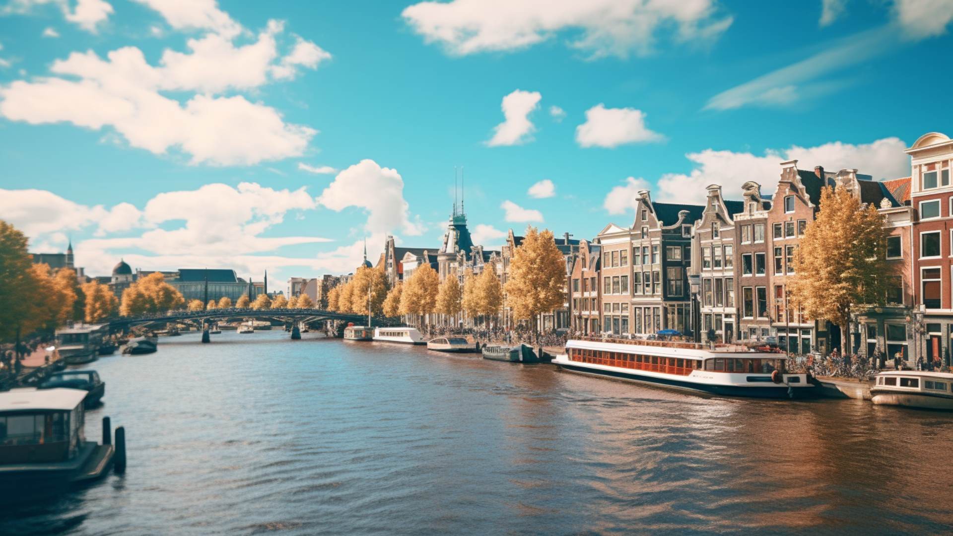 Best time to visit Amsterdam for your dream trip
