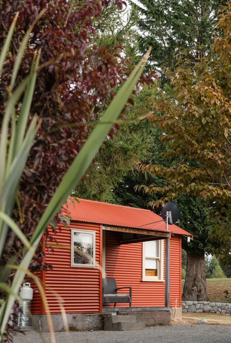 The Red Hut | Cairns Alpine Resort and Golf Club