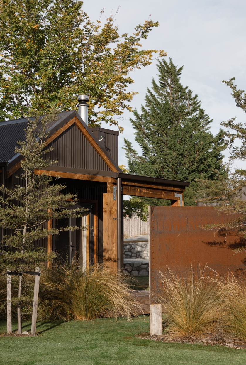 Alpine Lodges - Accommodation in Lake Tekapo | Cairns Alpine Resort and ...