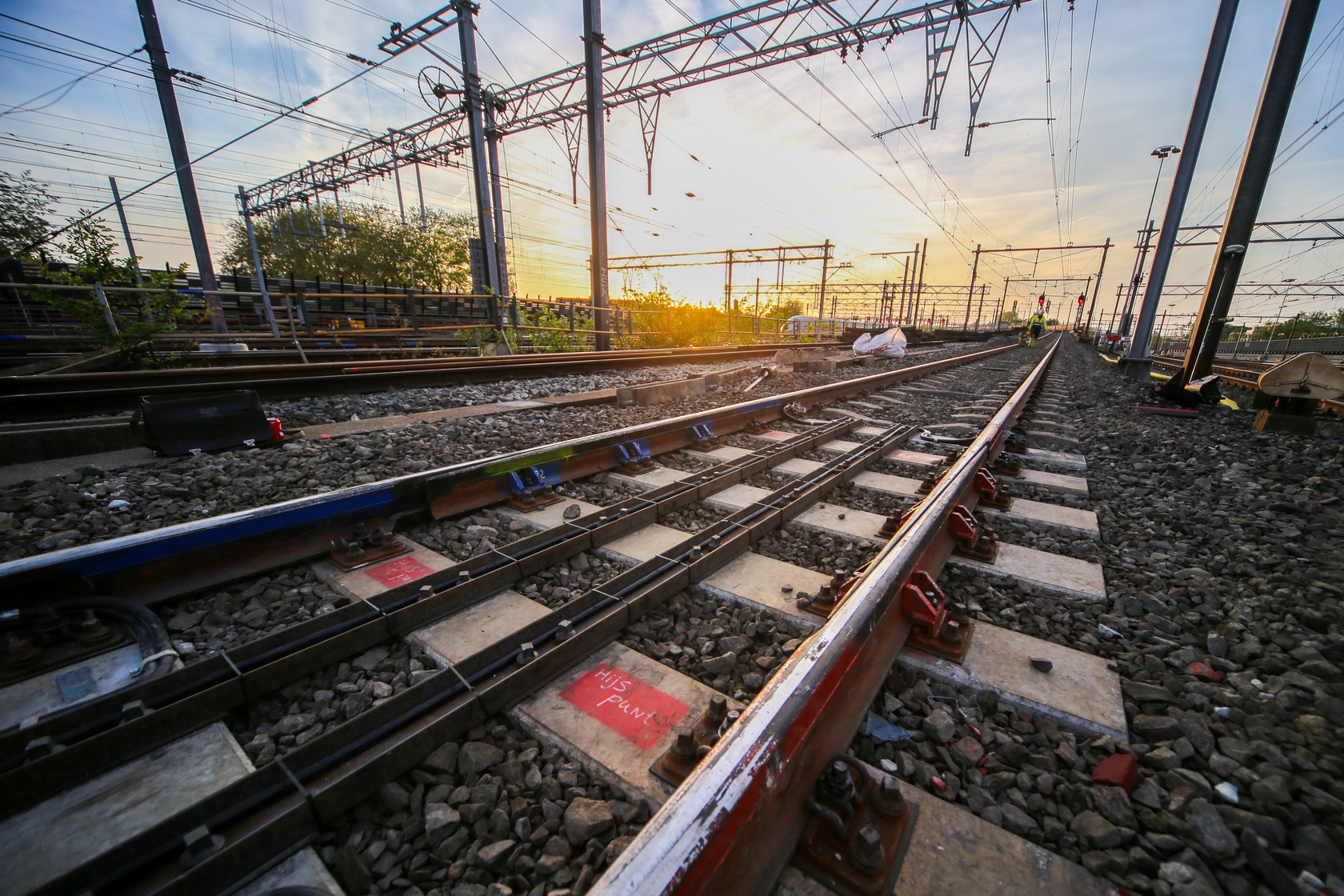 Expansion joints and systems - Rail1435