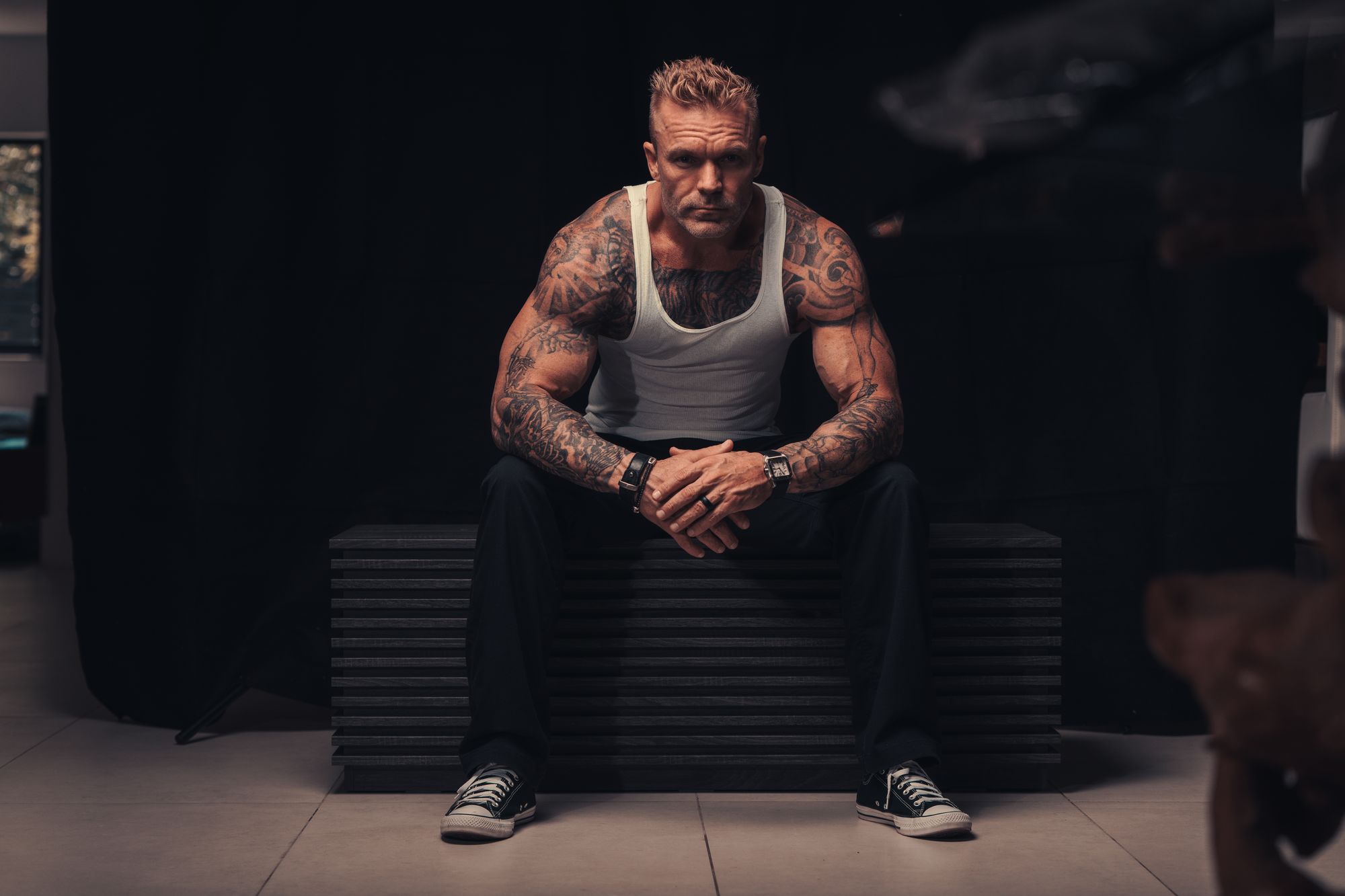 How to Build Muscle and Get Lean At The Same Time