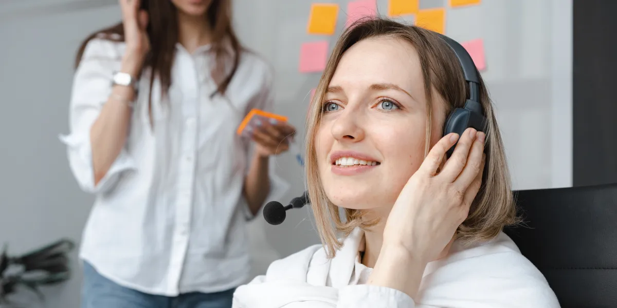 Cloud Call Center Software for Remote & Office Teams