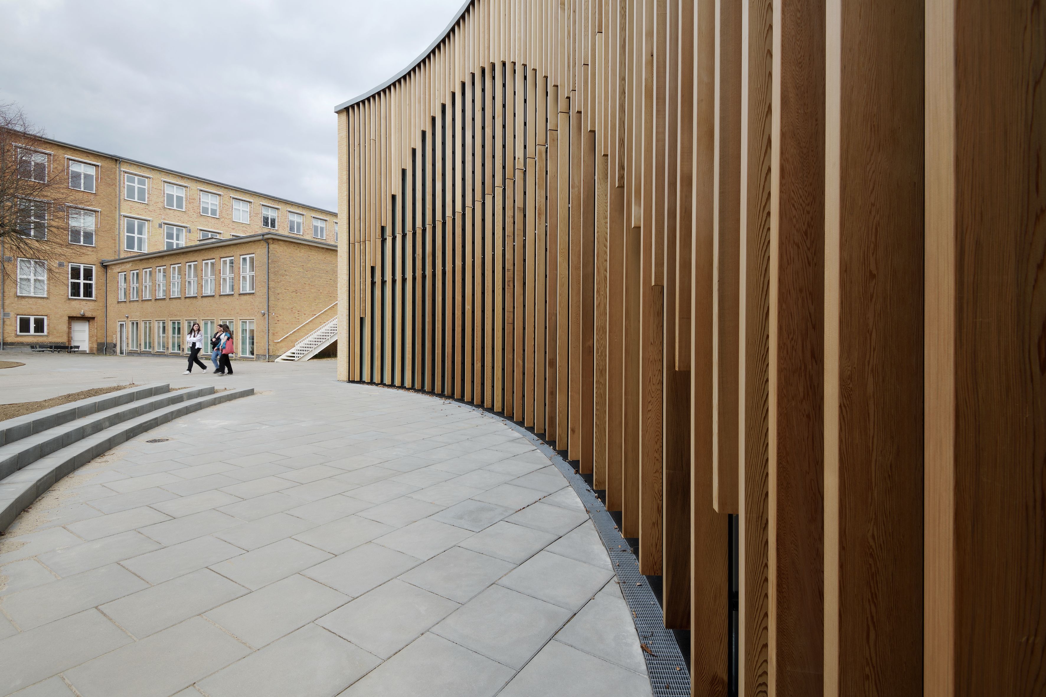 Nordisk Profil facade project - Horsens Gymnasium, Woodfac Click