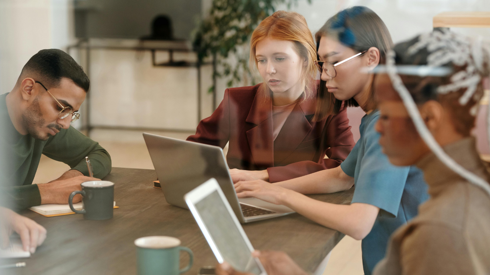 The Ultimate Guide to Daily Standup Meetings | Candor