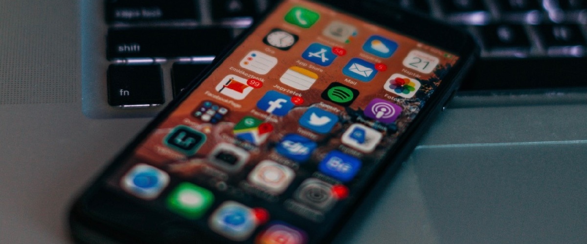 50% des apps Android les plus populaires appartiennent à Facebook | HUB ...