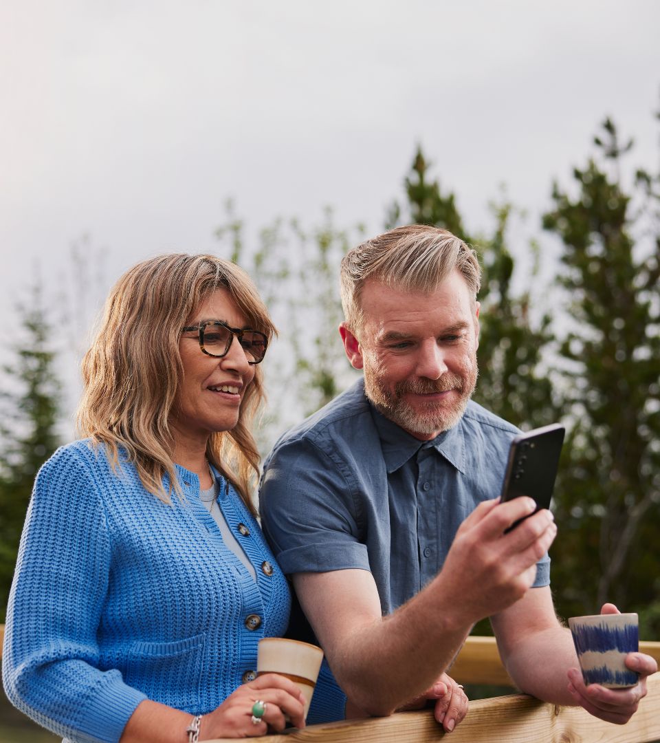 Síminn tengir þig við lífið. Framúrskarandi þjónusta | Síminn