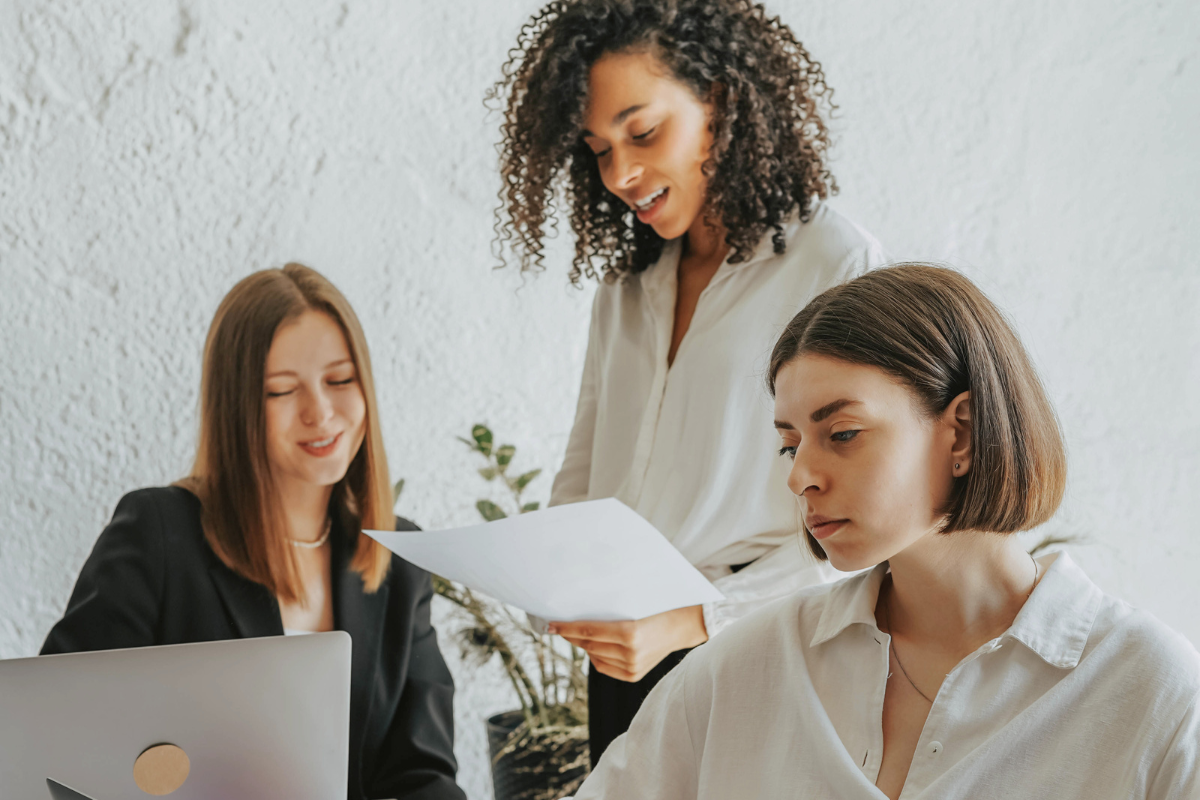 Breaking Down the Personal Assistant Job Description | Career Advice