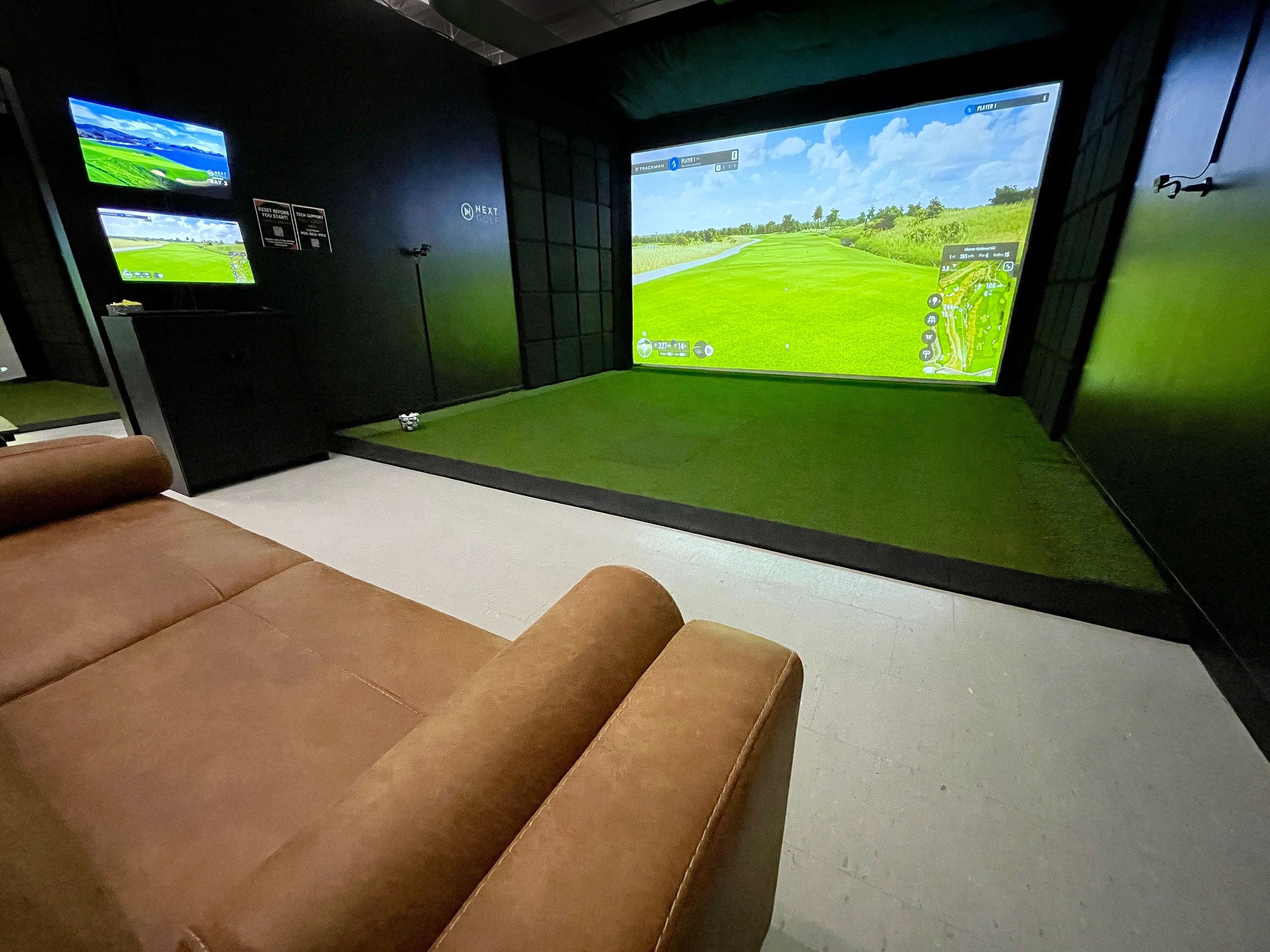Play Virtual Indoor Golf Year-round