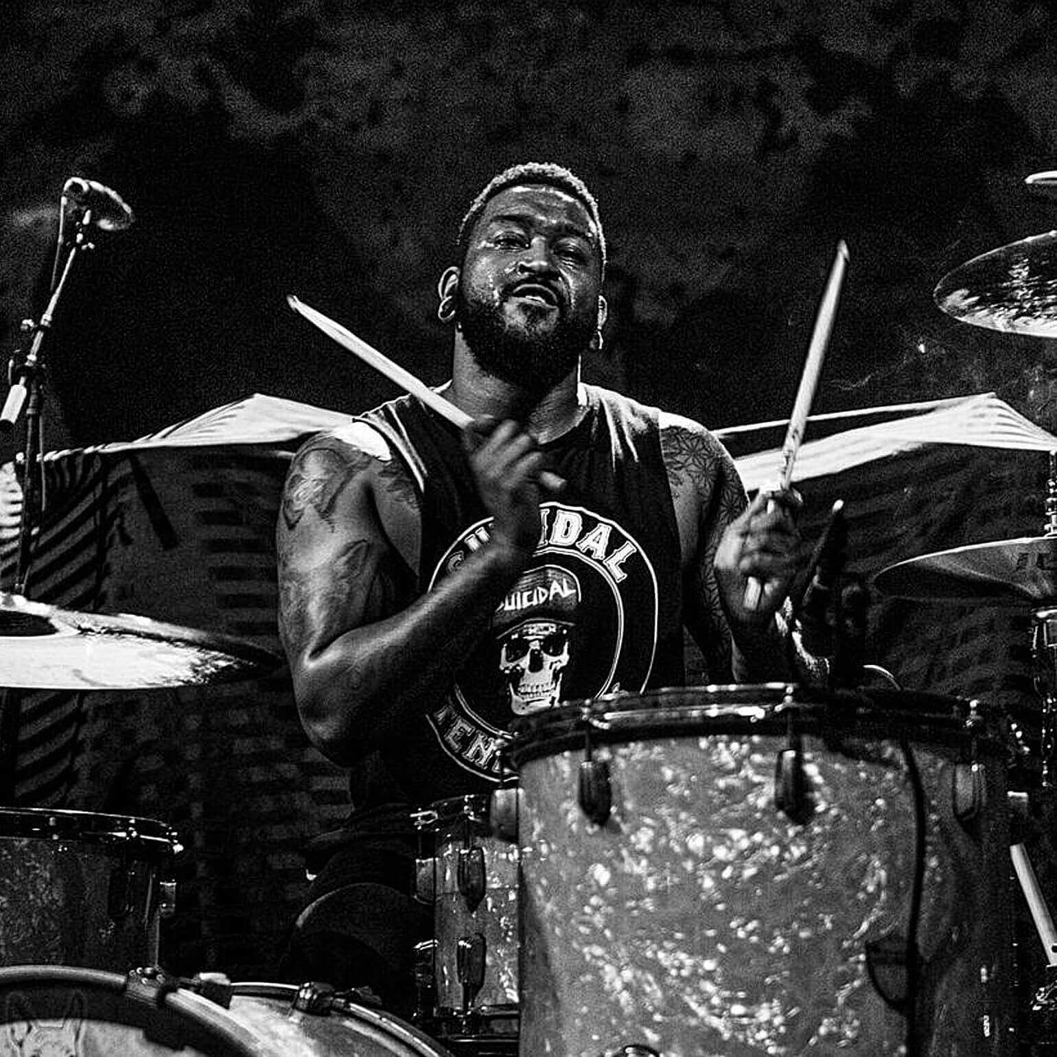 Loni Robinson | Remo