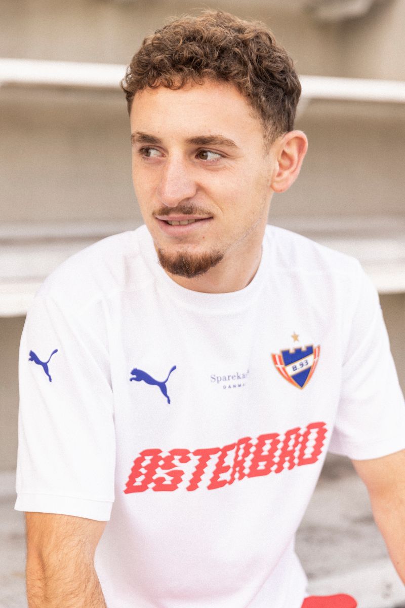 B.93 - officielt site for 1. Herresenior og 1. Kvindesenior