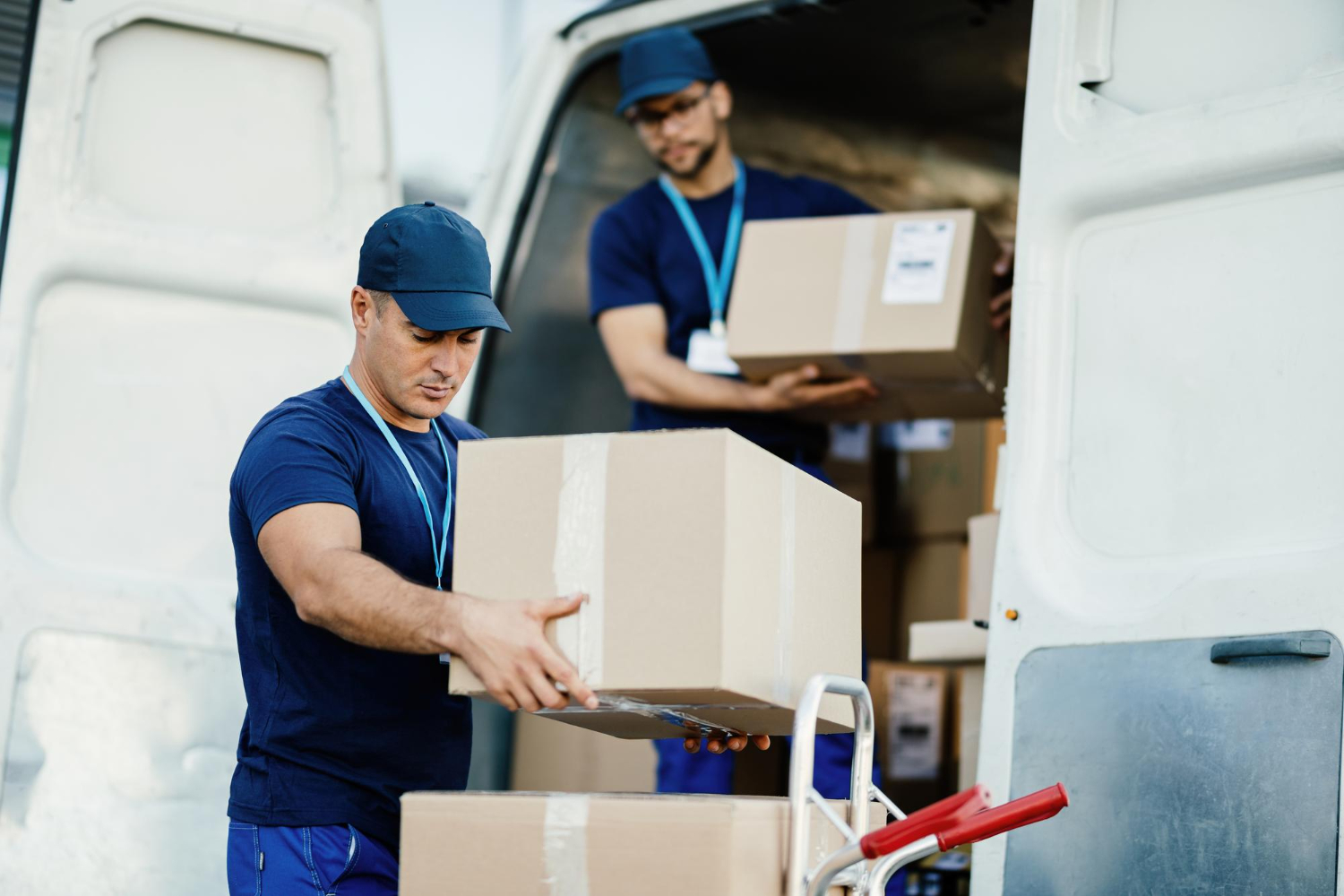 The Challenges and Solutions of Last Mile Delivery Logistics | Van Express
