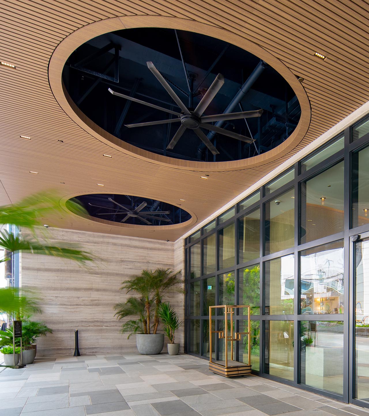 Big Ass | Jet Black Fan Systems