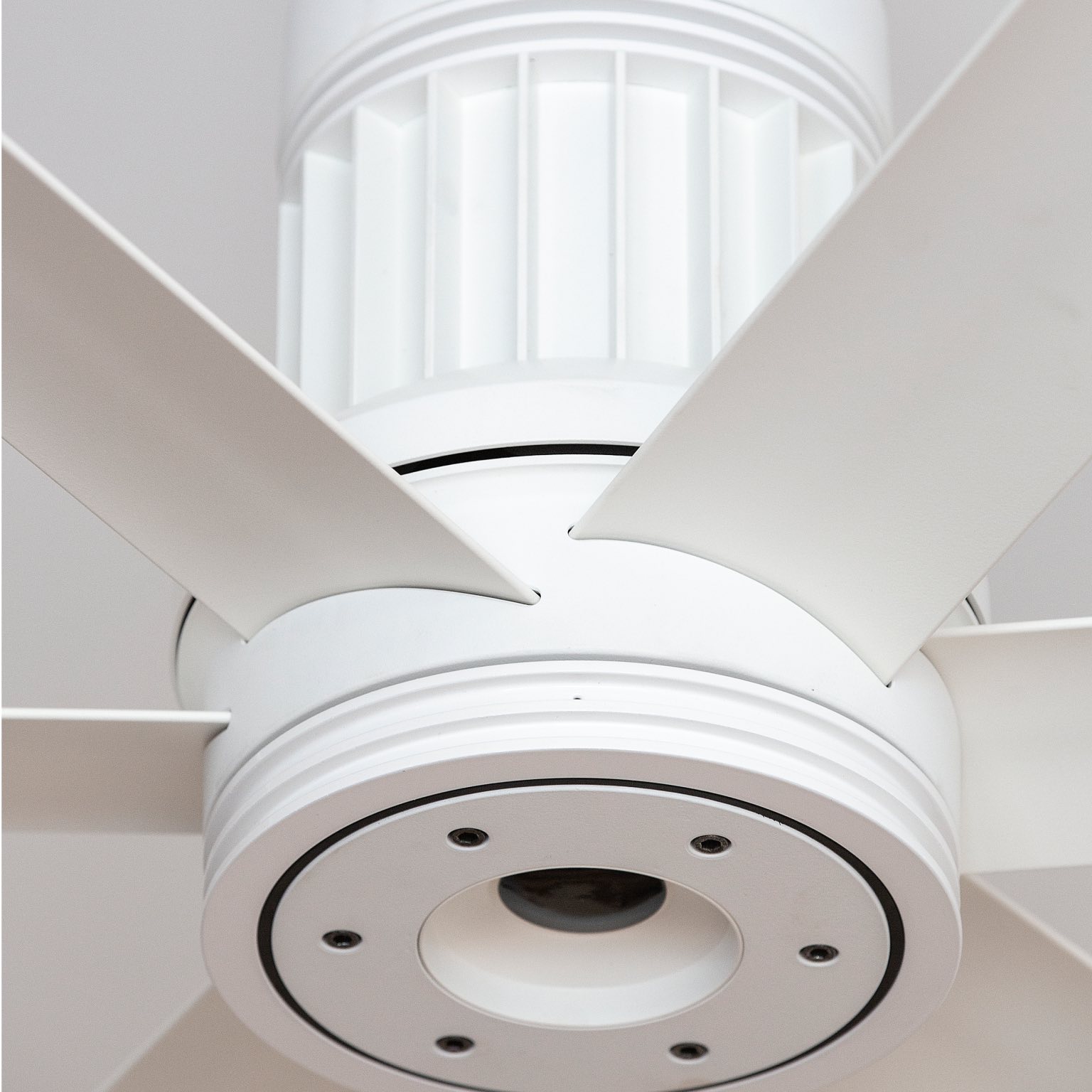 Our Fans - i6 | Jet Black Fan Systems