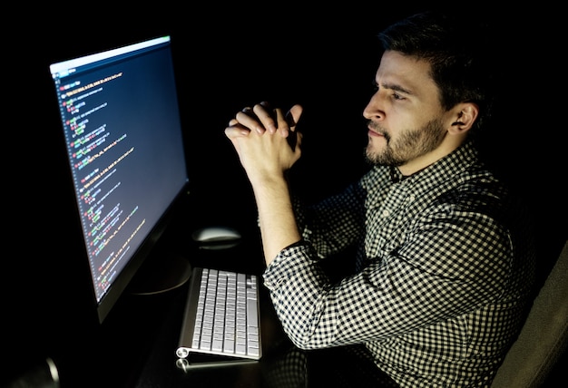 Naučite kako napisati učinkovit životopis za poziciju Višeg softverskog ...