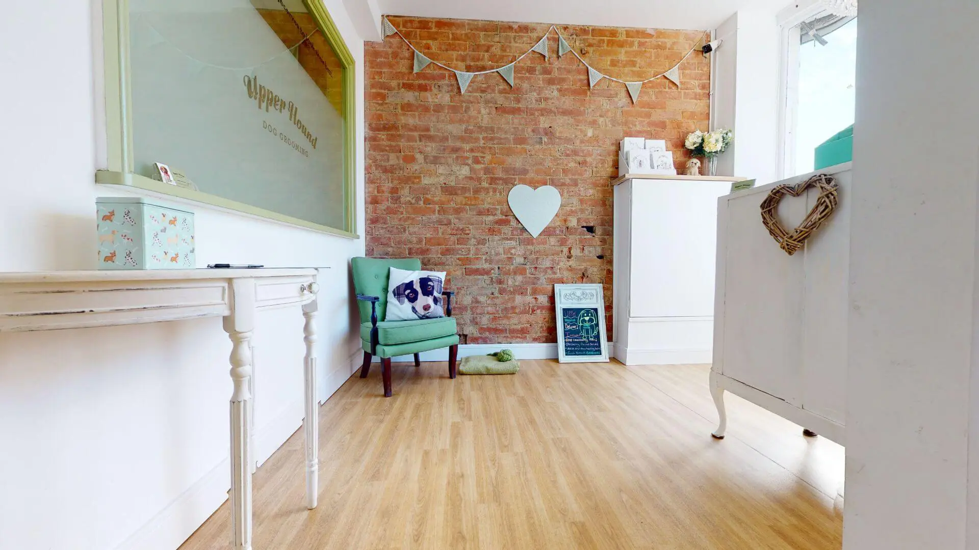 Dog Grooming Salon & Training Academy in Hampshire | Upper Hound