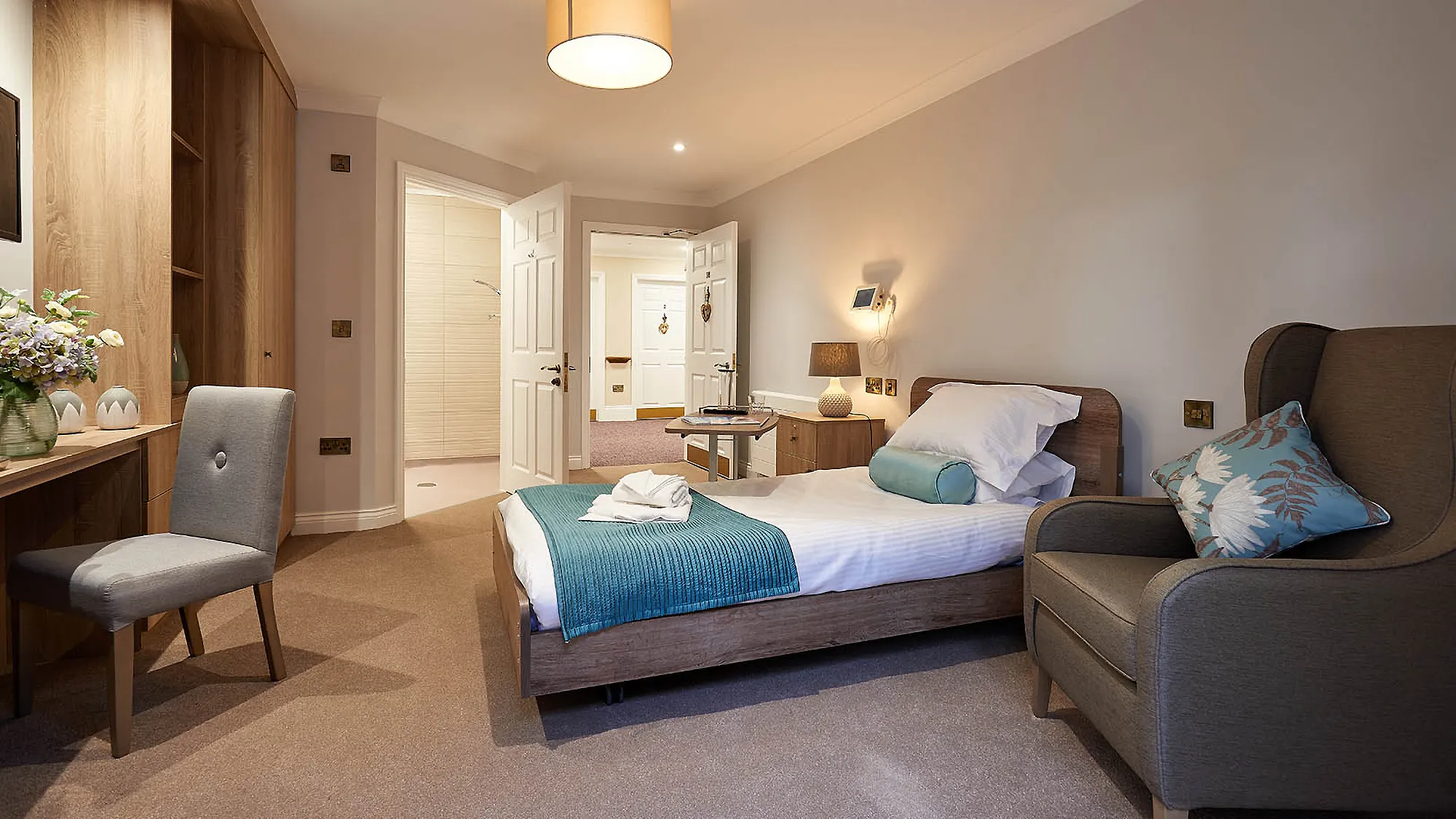 Altida Low Profiling Bed for Care Homes | Accora