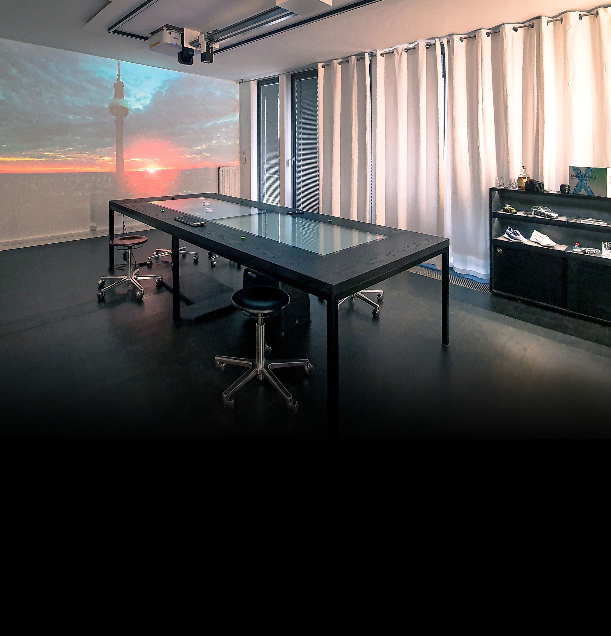 Book Your Live Demo: Interactive Scape's Virtual Product Showcase