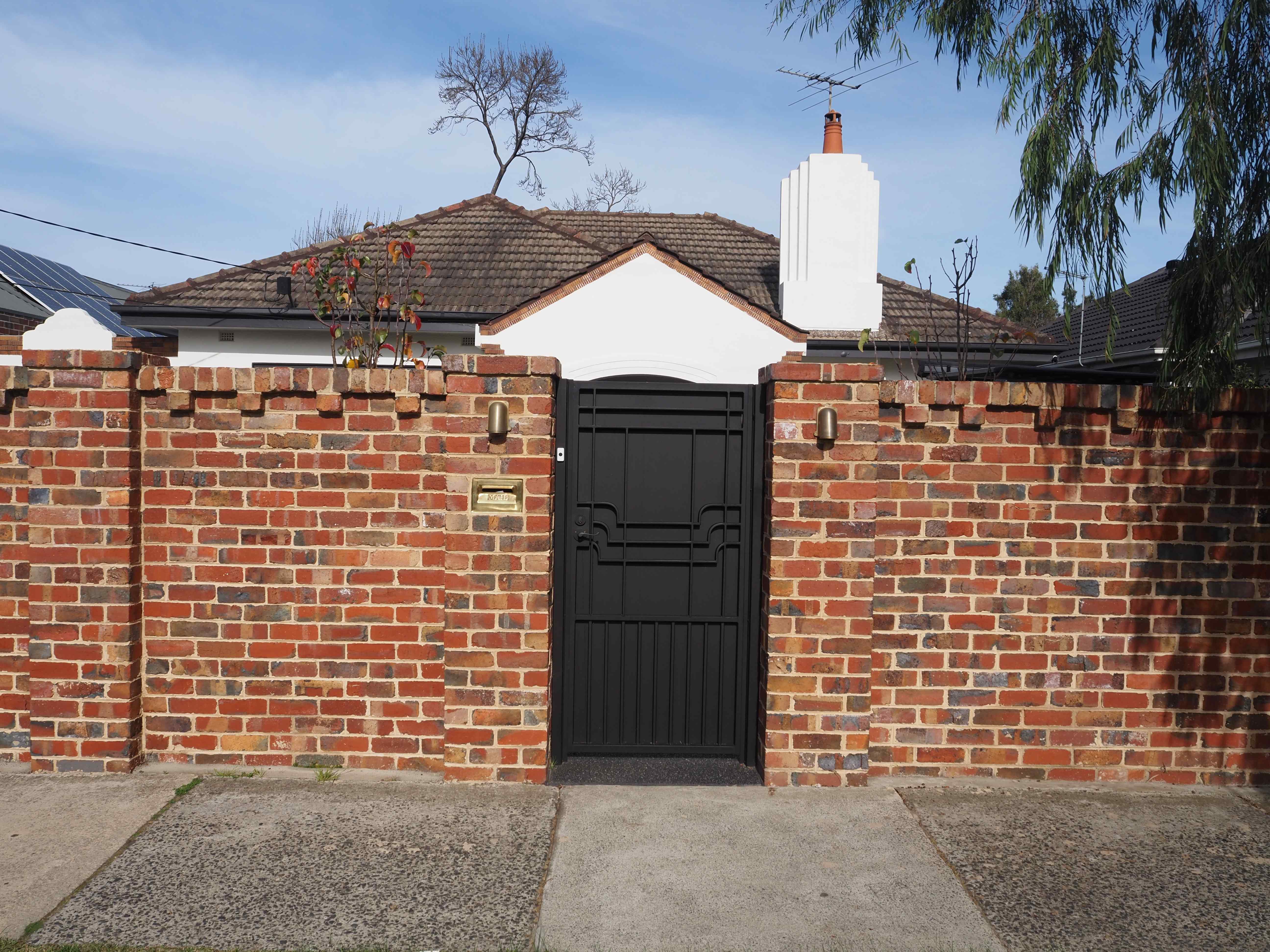 Brick Fence Services | Brick Fence Styles and Services