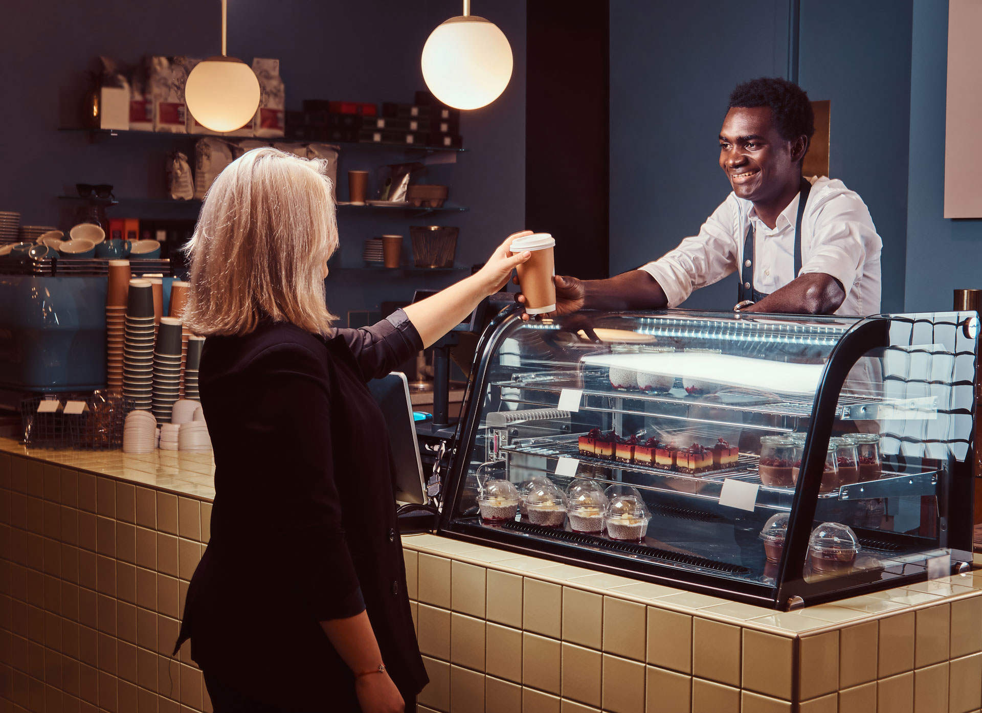 Restaurant Counter Deco Ideas 2024