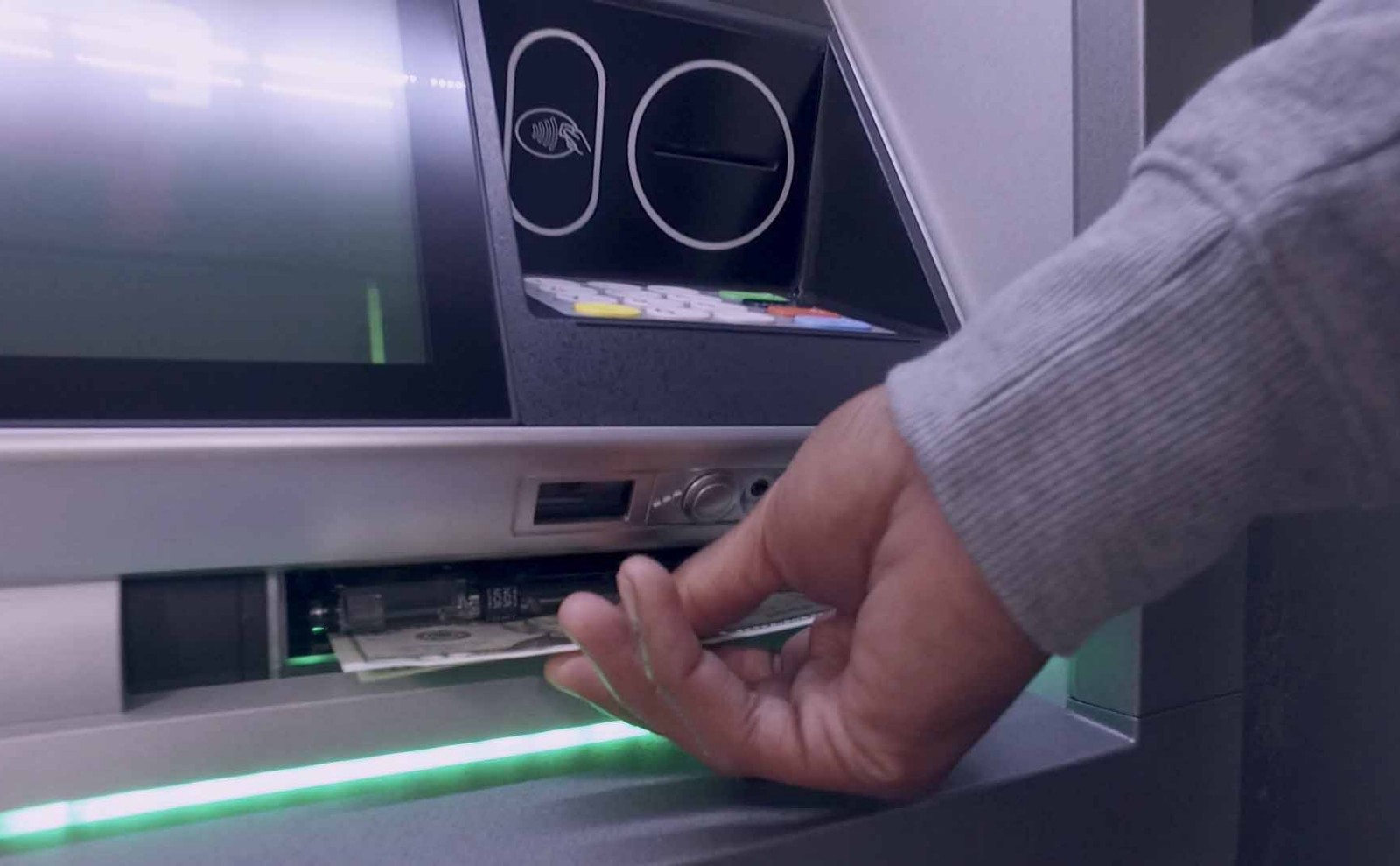 NCR Atleos | Insights | Banking: Cleaning NCR Atleos Hardware