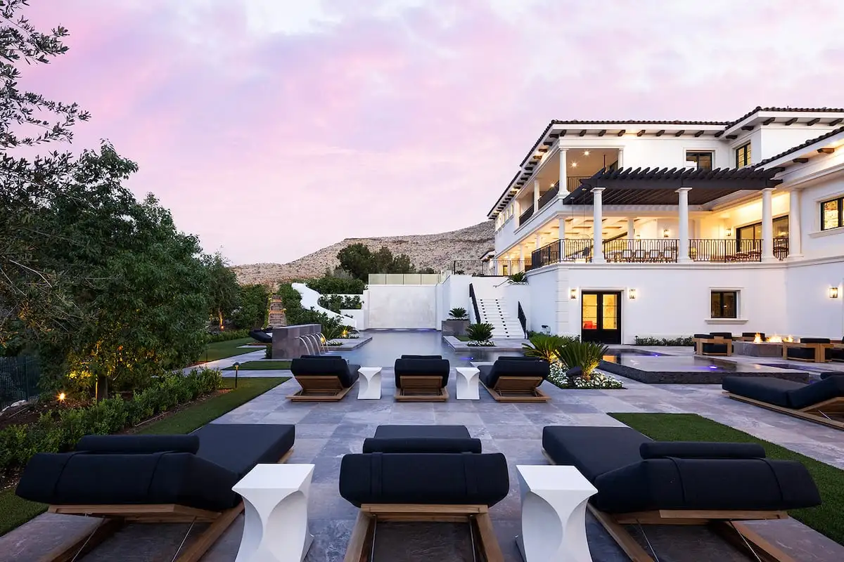 Richard Lusk: Premier Landscapes, Pools and Construction