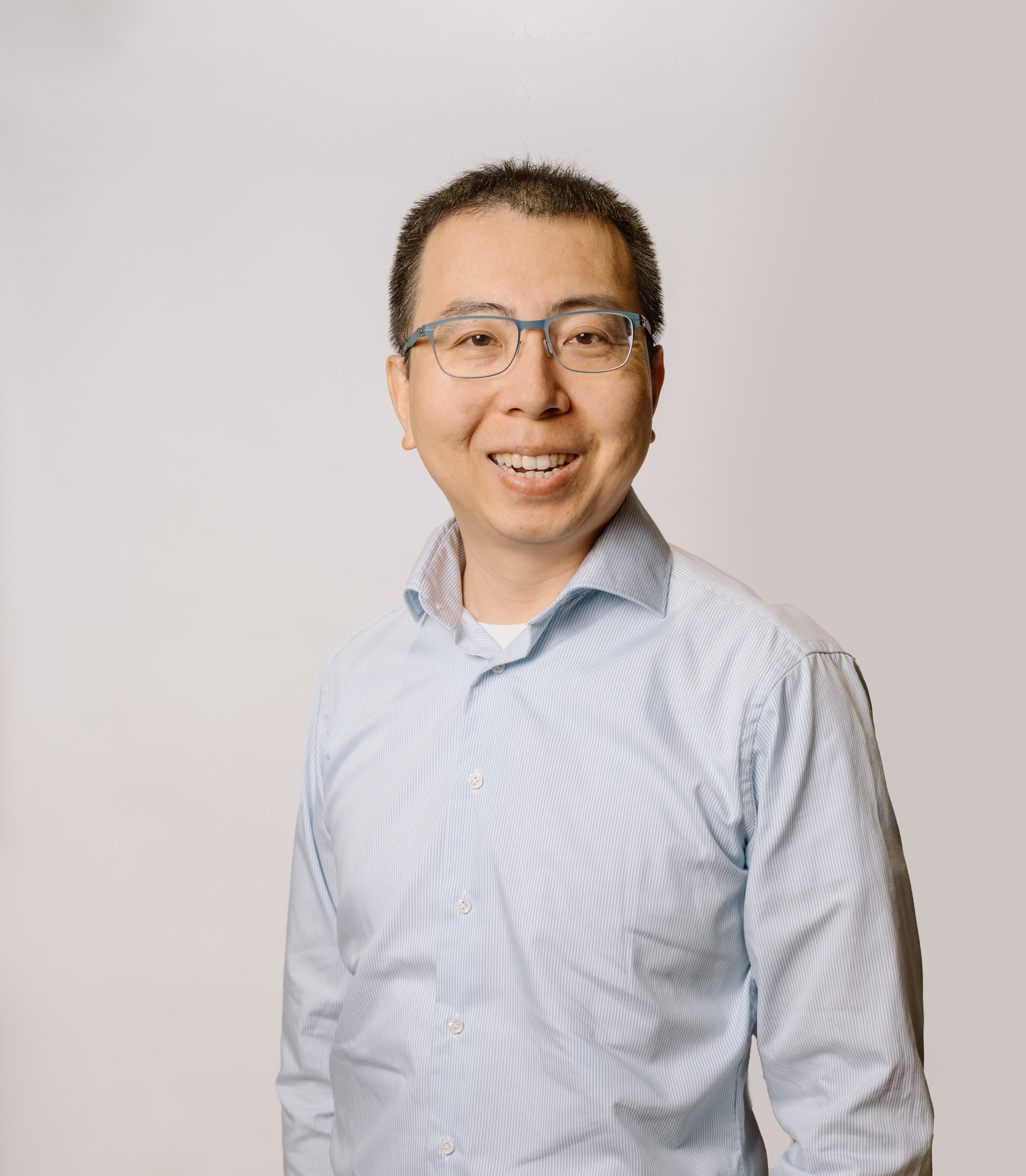 Dr. James Chen B.A.(Honors) D.M.D. | Nottingham Dental