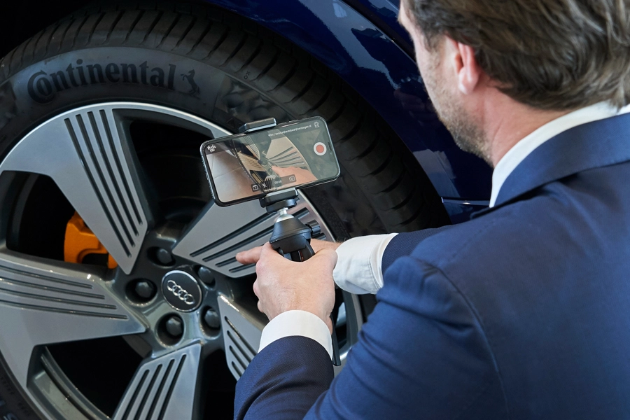 Video templates for car sales professionals