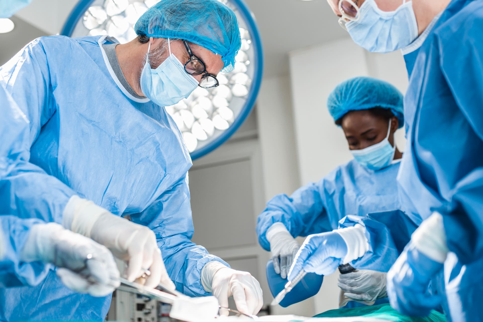 Expert Medical Device Manufacturing Solutions | Abrasive Technology