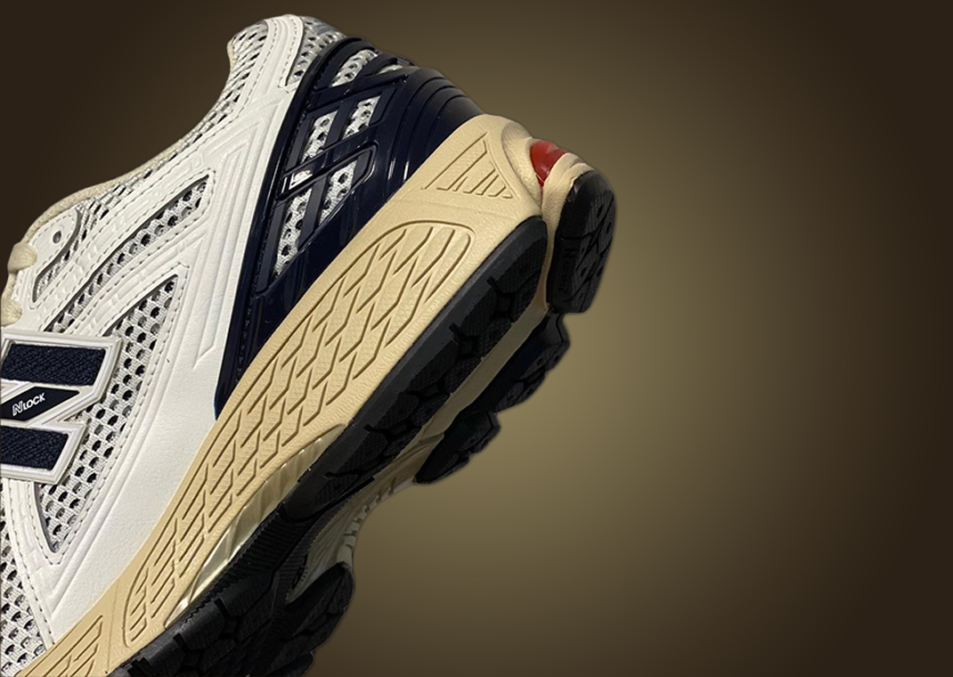 This New Balance 1906R Fully Embraces The Vintage Vibe - Sneaker News