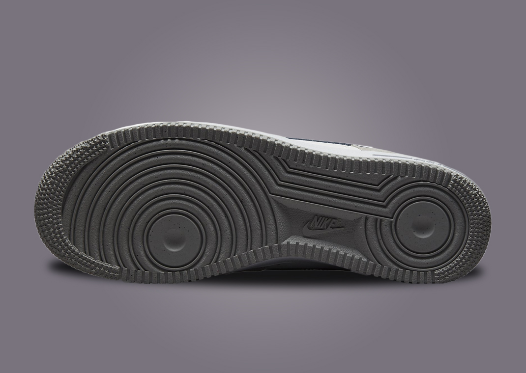 A Georgetown-Inspired Colorway Elevates This Nike Air Force 1 Low ...