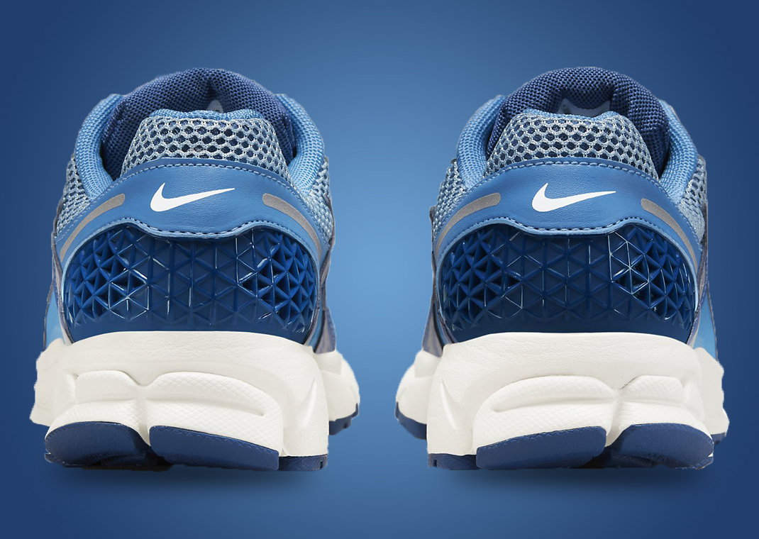 Worn Blue Hues Take Over The Nike Zoom Vomero 5 - Sneaker News