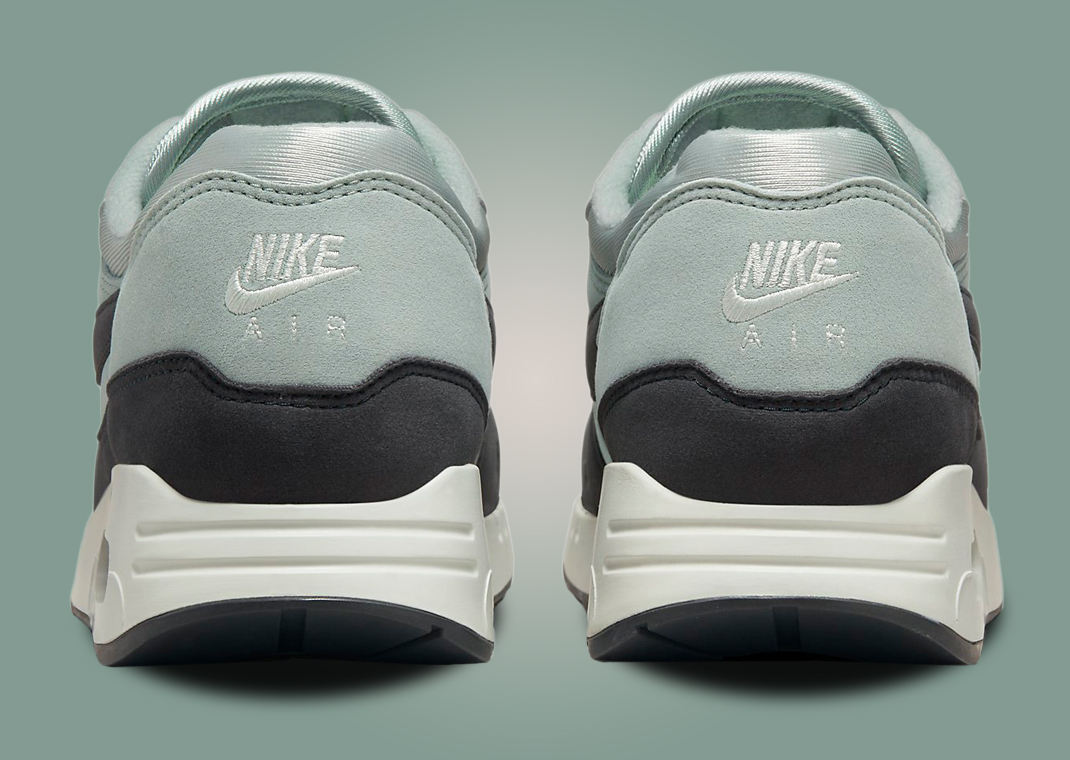 The Nike Air Max ‘86 OG Light Silver Anthracite Keeps Things Neutral ...
