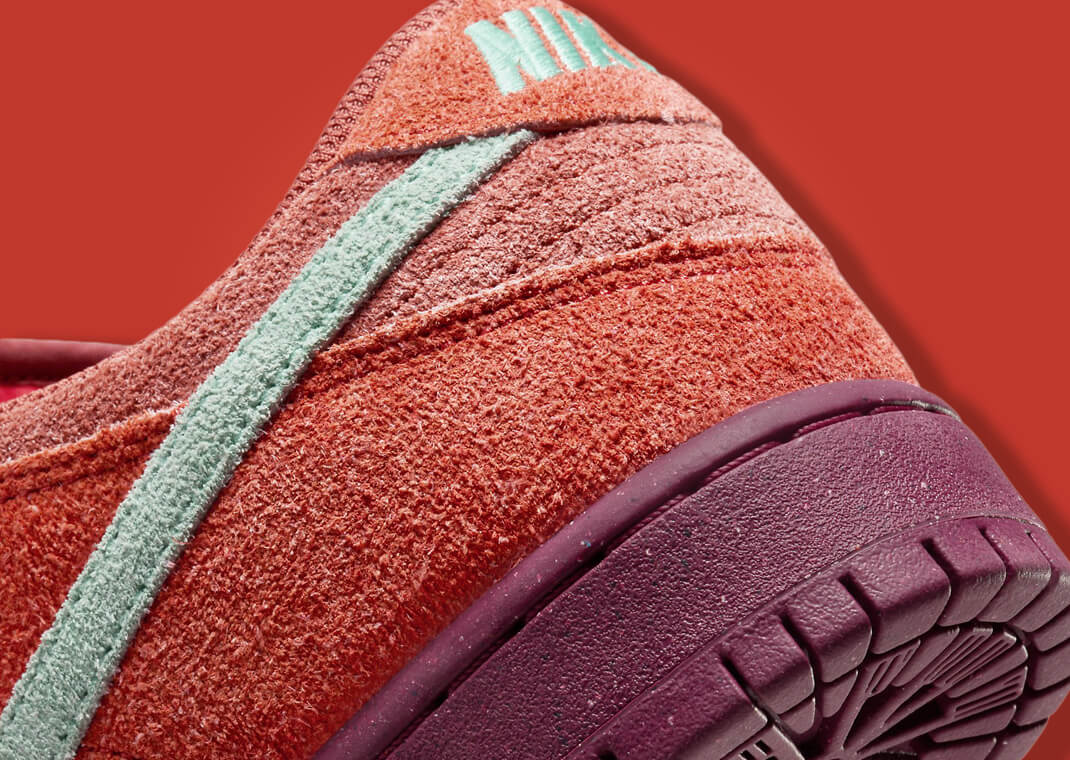 The Nike SB Dunk Low Mystic Red Emerald Rise Arrives Fall 2023 ...