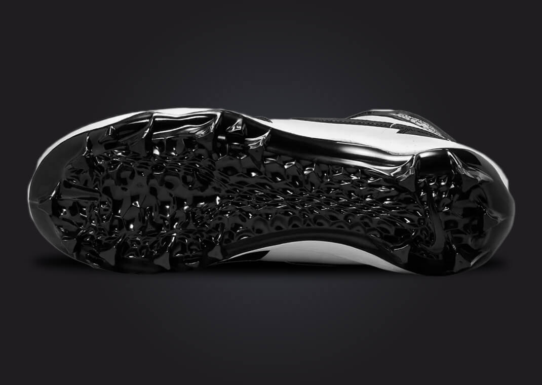 The Air Jordan 1 Mid and Low Cleat Gets the Panda Treatment - Sneaker News