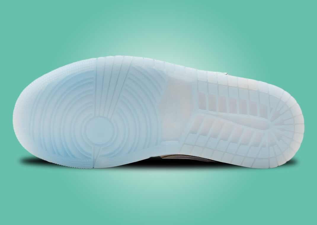 The Air Jordan 1 Low SE Emerald Rise Will Be a Women's Exclusive ...