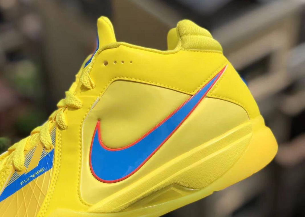 The Nike KD 3 Christmas Returns December 2023 - Sneaker News