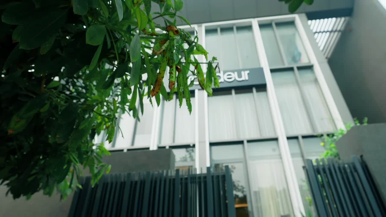 Grandeur - Luxury Modular Kitchens and Wardrobes