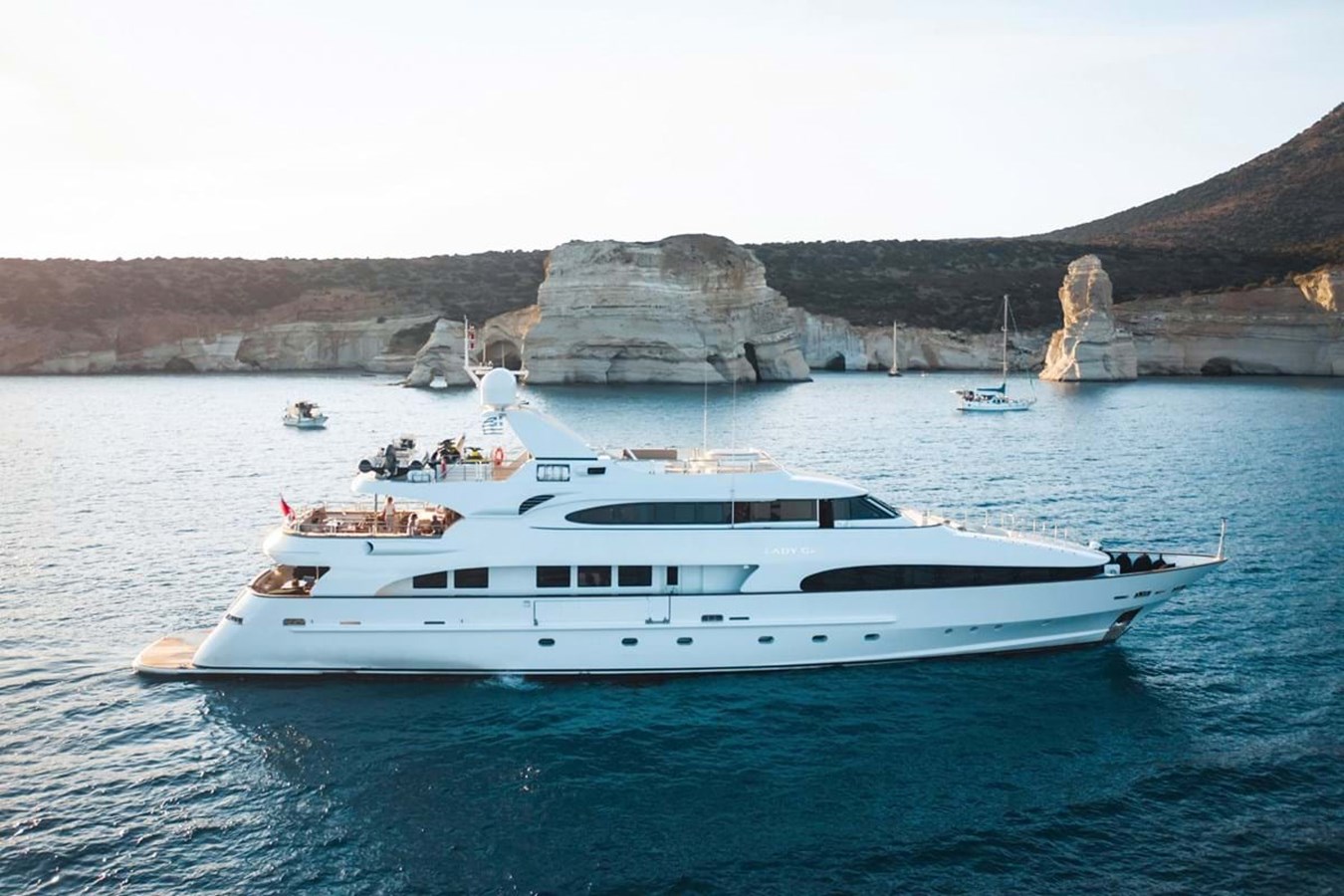 LADY G II | Barton Yachts